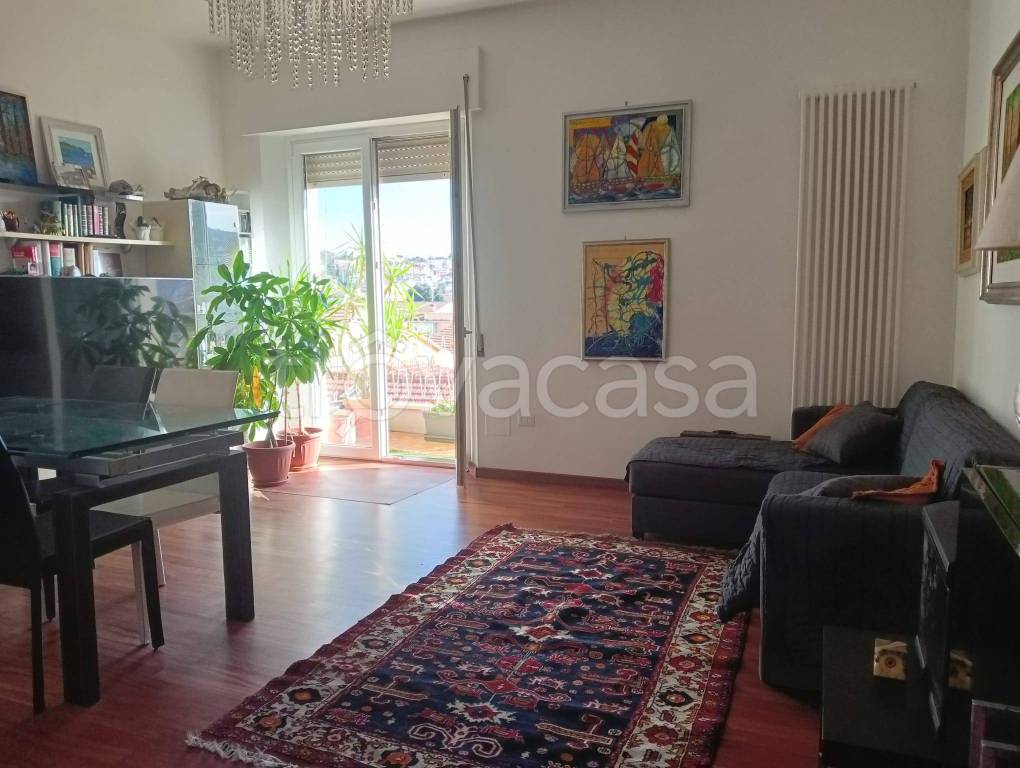 Appartamento in vendita ad Ancona via Osimo