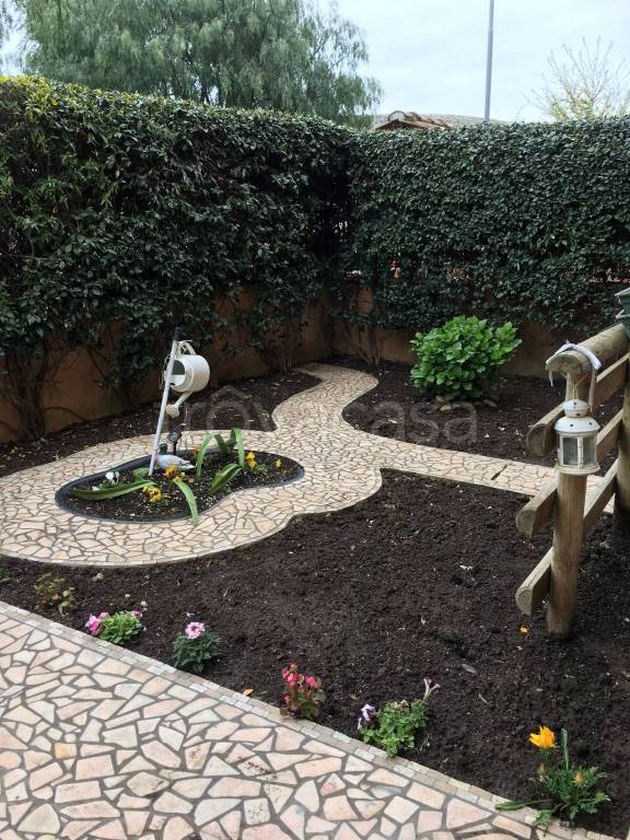 Appartamento in in vendita da privato a Vitulazio località Iardino, 15A