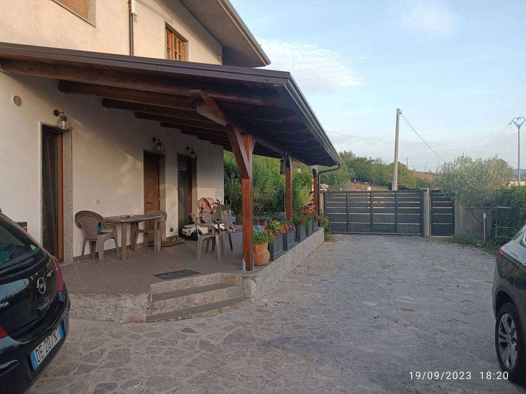 Villa Bifamiliare in in vendita da privato a Picerno strada Provinciale di Picerno, 25