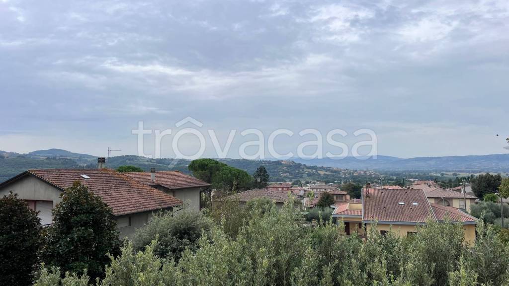 Appartamento in vendita a Deruta via Don Antonio Marri