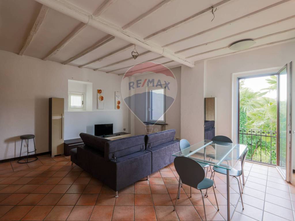 Appartamento in vendita a Casorate Sempione via Genova, 27