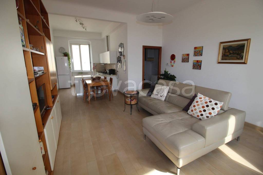 Appartamento in vendita a Genova via Cesare Airaghi