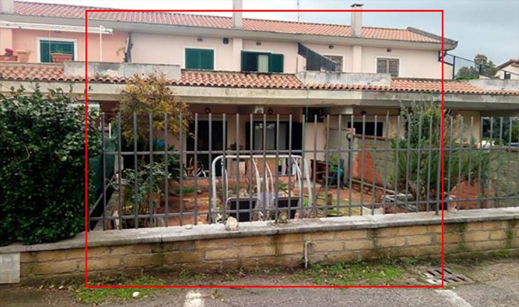 Villa a Schiera all'asta ad Albano Laziale via Tor Paluzzi, 123/b