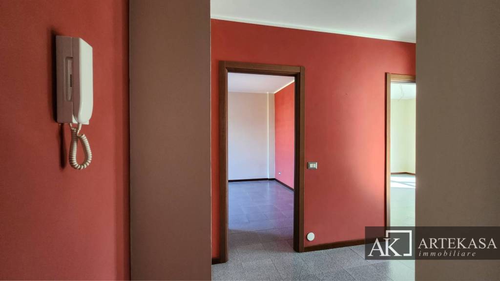 Appartamento in vendita a Novara viale Volta, 53