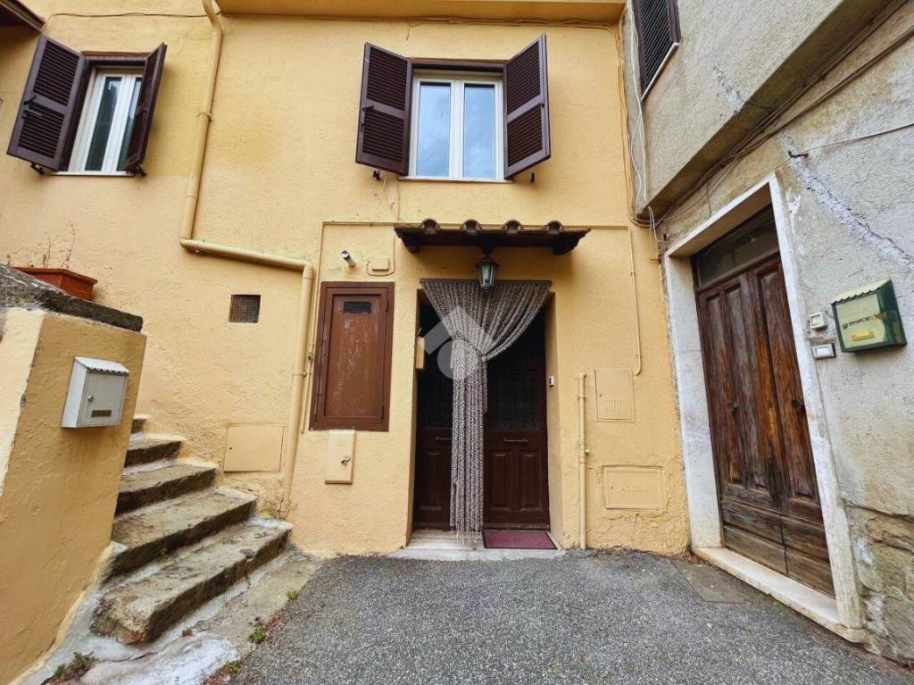 Appartamento in vendita a Canale Monterano via dei Bravi