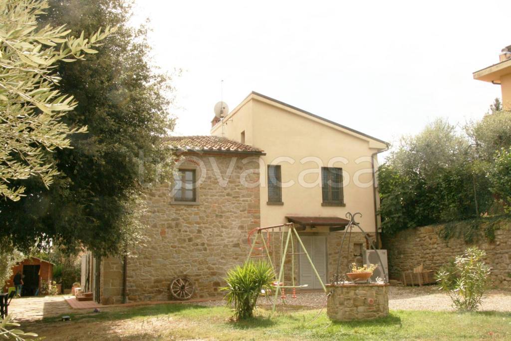 Rustico in vendita ad Arezzo località Battifolle, 22C