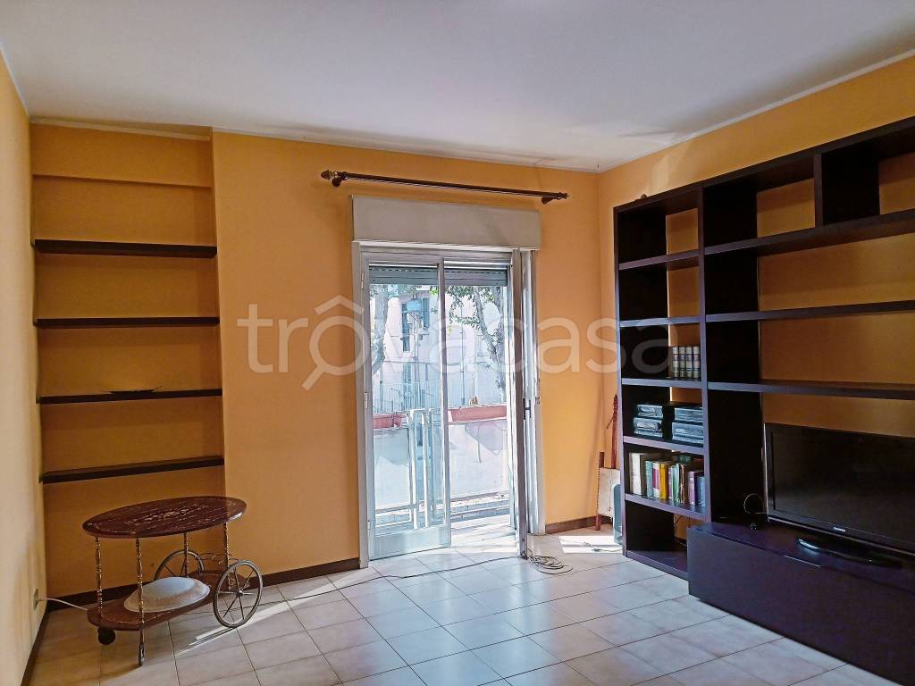 Appartamento in vendita a Messina via Giuseppe La Farina, 203