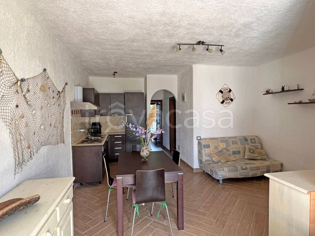 Appartamento in vendita a Santa Teresa Gallura via Cook
