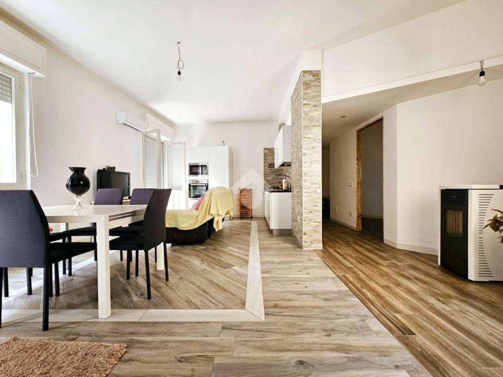 Appartamento in vendita a Quartu Sant'Elena via Pola, 8