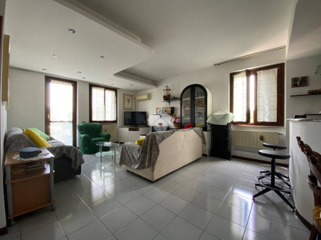 Casa Indipendente in vendita ad Agnadello via Antonio Gramsci, 1