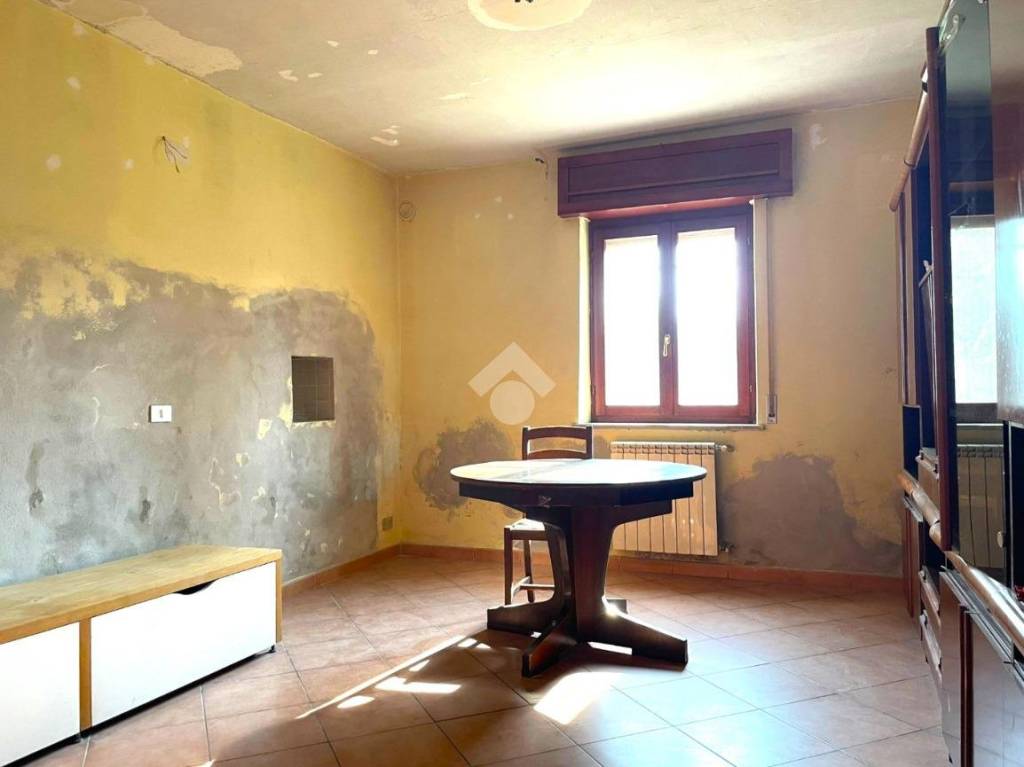 Casa Indipendente in vendita a Pieve San Giacomo località Olzo, 14