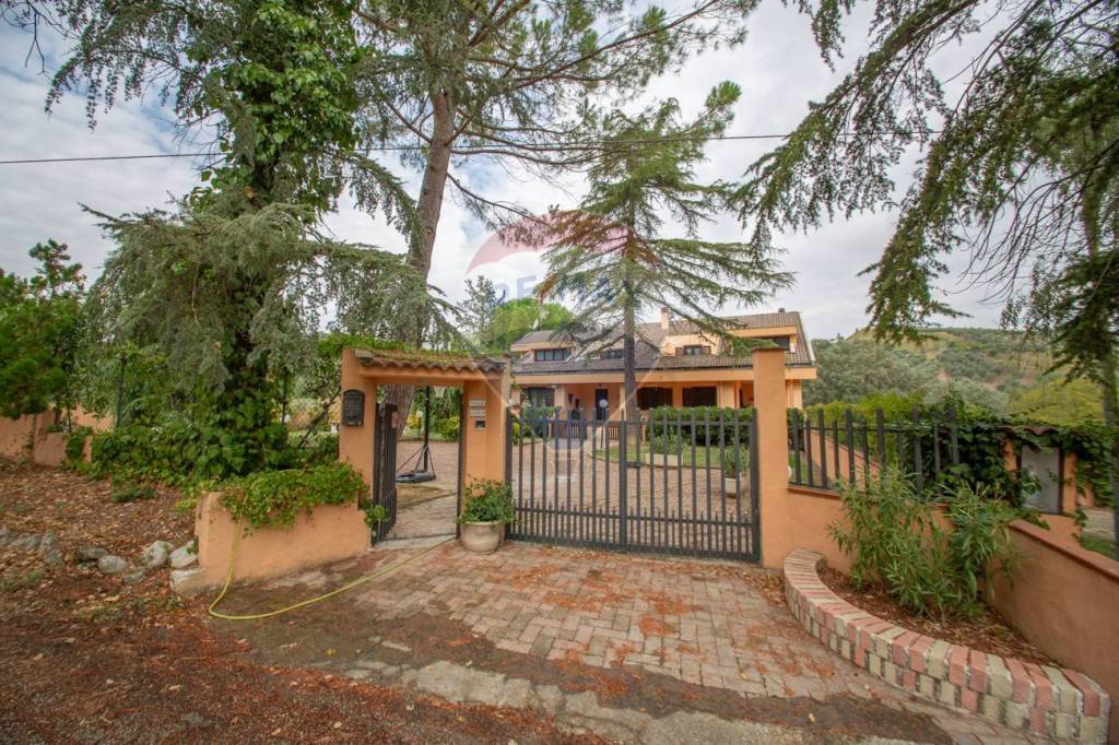 Villa in vendita a Bucchianico contrada Costa Cola