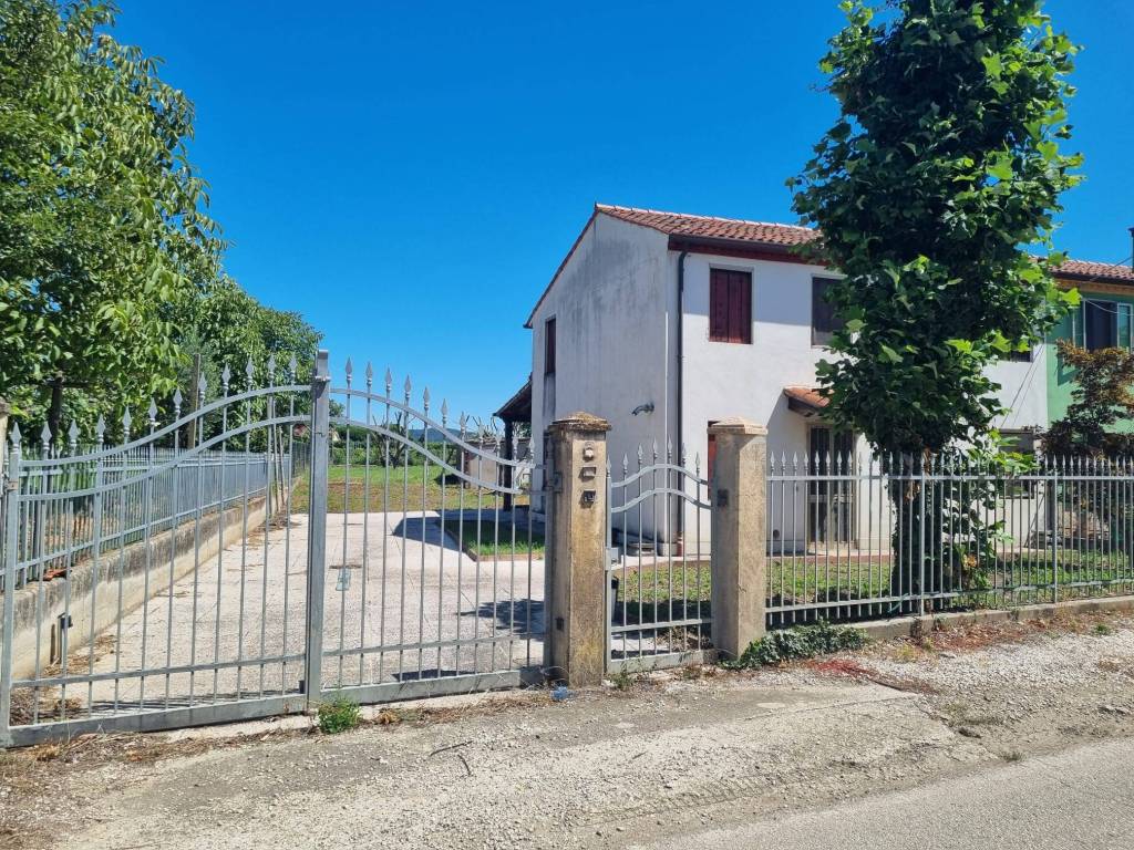 Casa Indipendente in vendita a Orgiano via Fior De Spin, 28