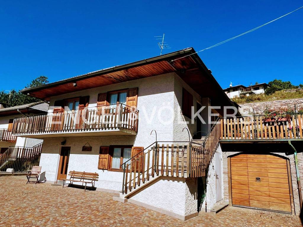 Villa in vendita a Baselga di Pinè località Rizzolaga