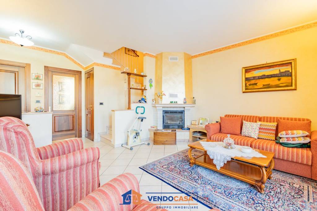 Villa a Schiera in vendita a Borgo San Dalmazzo via Tagliamento, 16