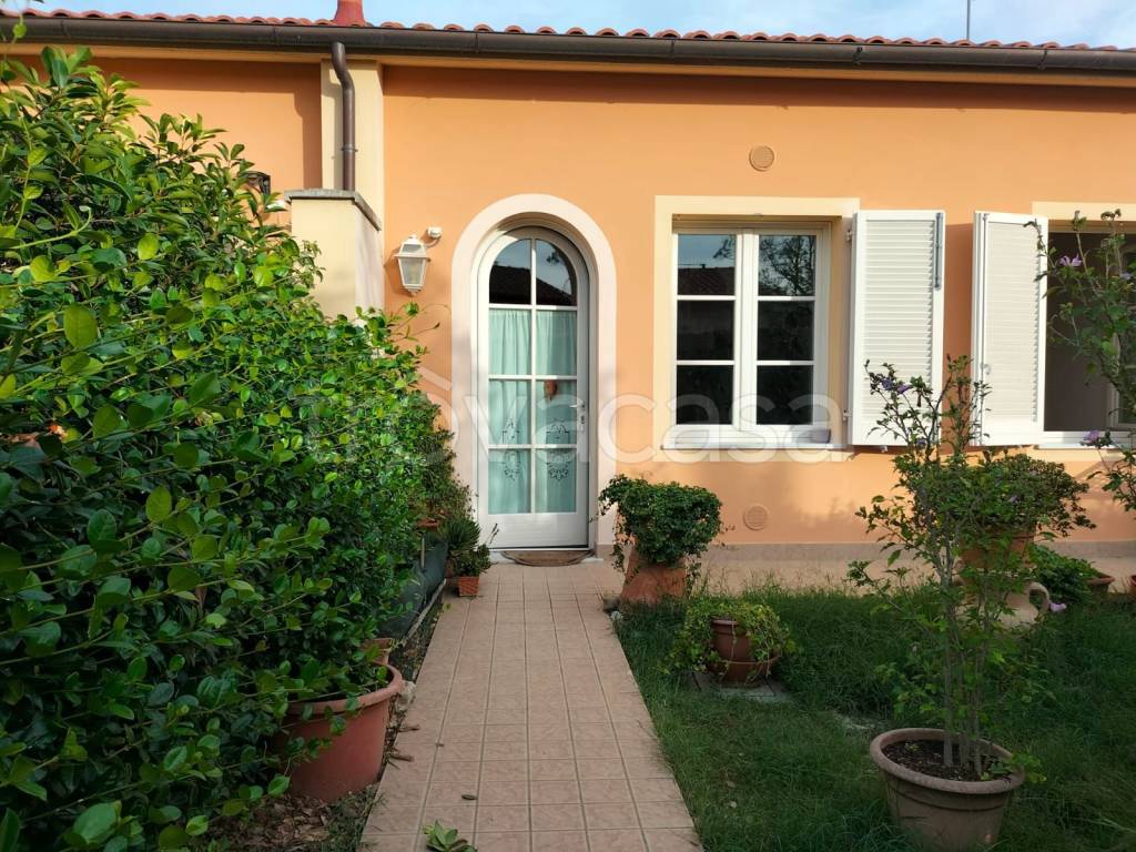 Appartamento in vendita a Cascina via Tosco Romagnola
