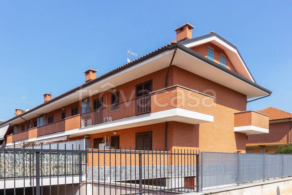 Appartamento in vendita ad Alpignano via Beinasco, 2