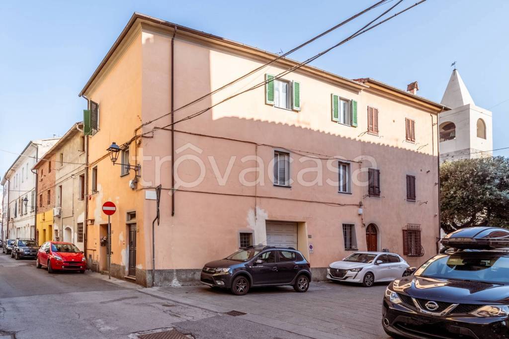 Appartamento in vendita a Cascina via Curtatone, 31