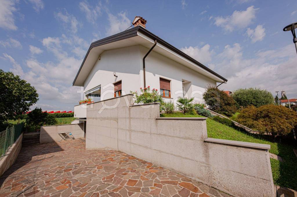 Villa in vendita a Udine via Cividale, 457