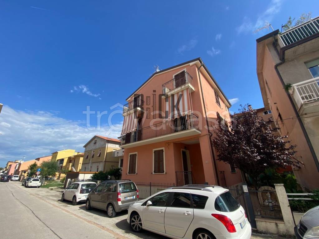 Attico in vendita a Potenza Picena via Alcide De Gasperi, 74