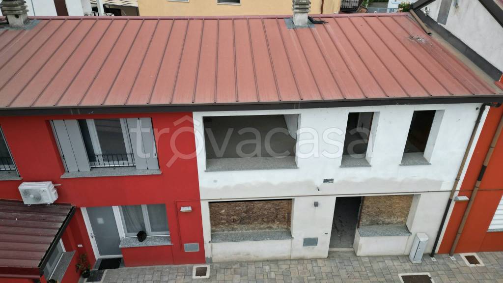 Appartamento in vendita a Cremona via Morbasco