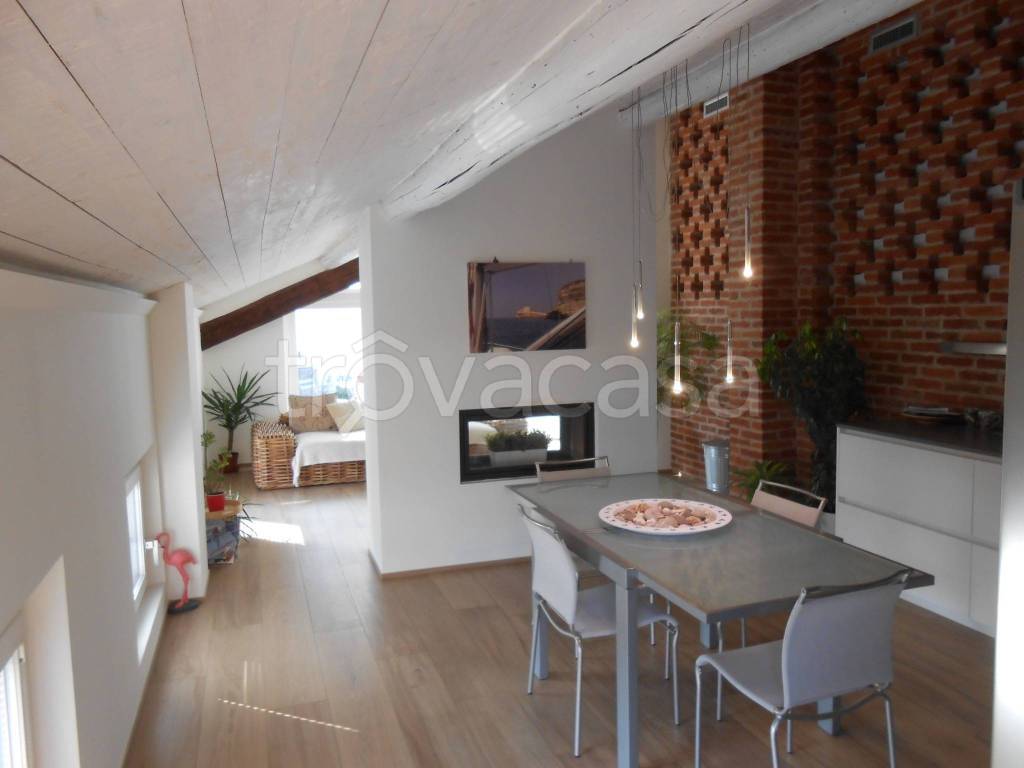 Appartamento in vendita a Cremona via Dante