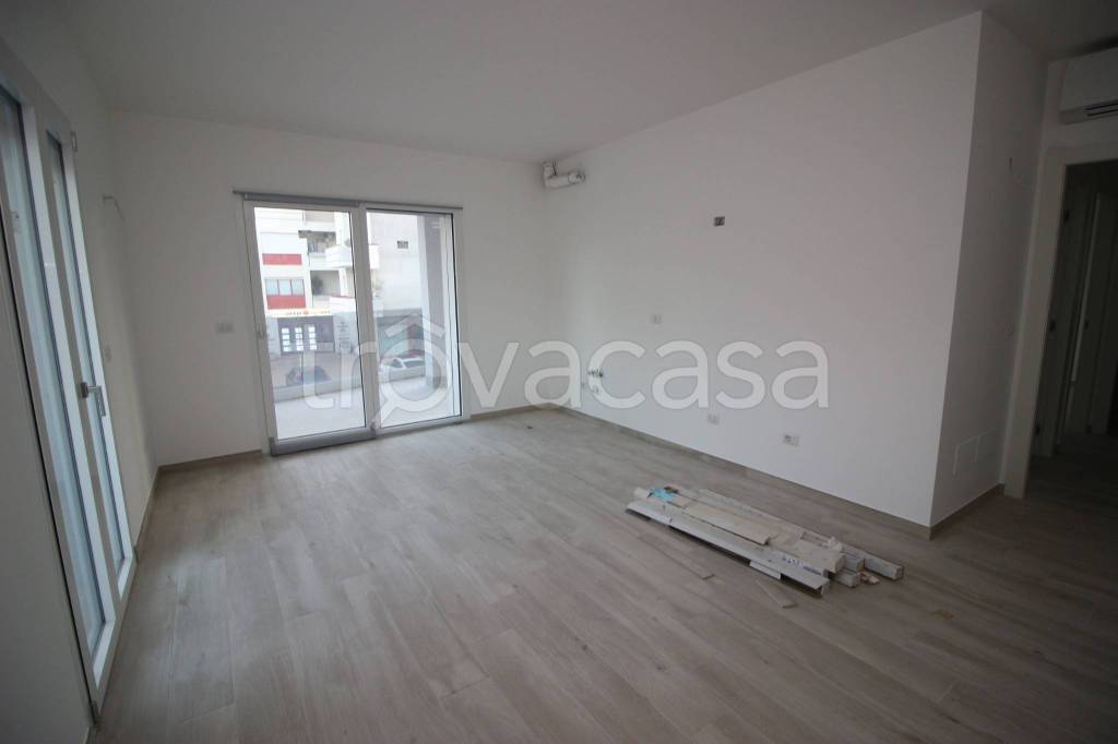 Appartamento in vendita ad Alba Adriatica viale Giuseppe Mazzini