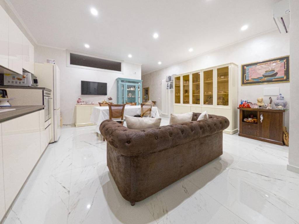 Appartamento in vendita a Manfredonia via Guido Dorso, 26