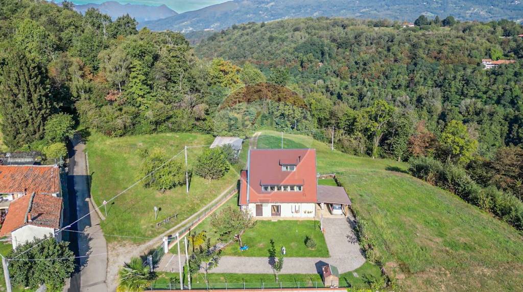 Villa in vendita a Sala Biellese via xxv Aprile, 10