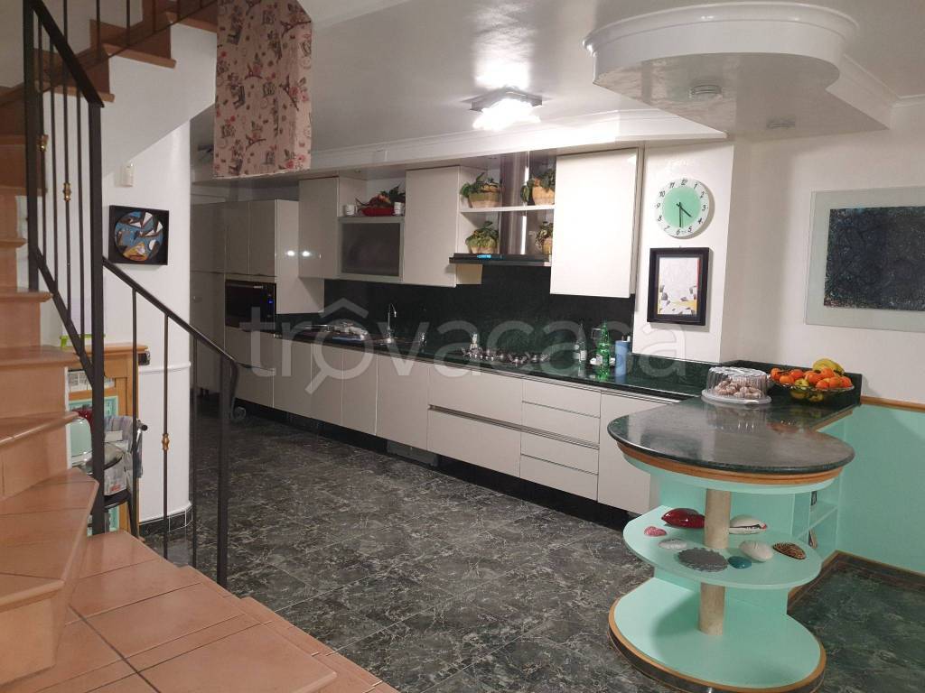 Villa a Schiera in in vendita da privato ad Albano Laziale via Norvegia, 101