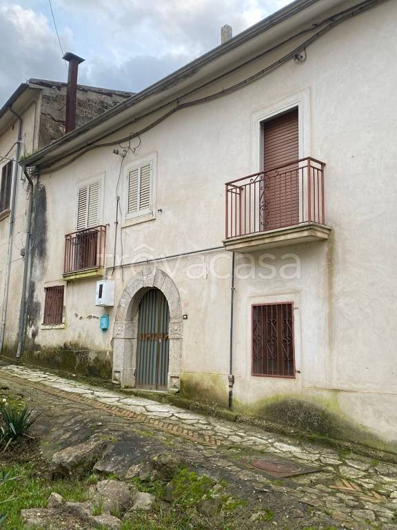 Casa Indipendente in vendita a Roccabascerana via Roma