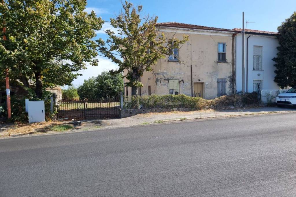 Villa Bifamiliare in vendita a Cervia via Bollana