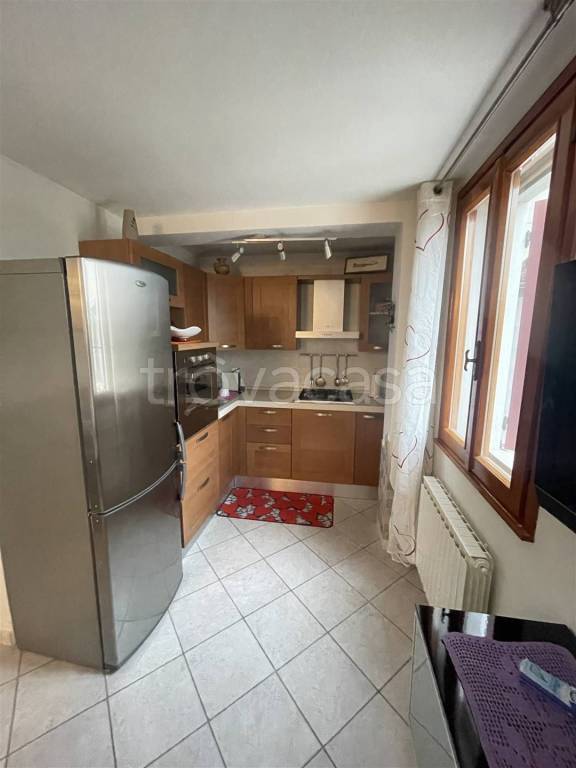 Villa a Schiera in vendita ad Adria via Guido Rossa