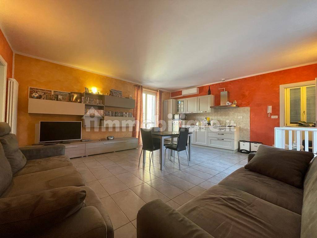 Appartamento in vendita ad Alba viale Torino