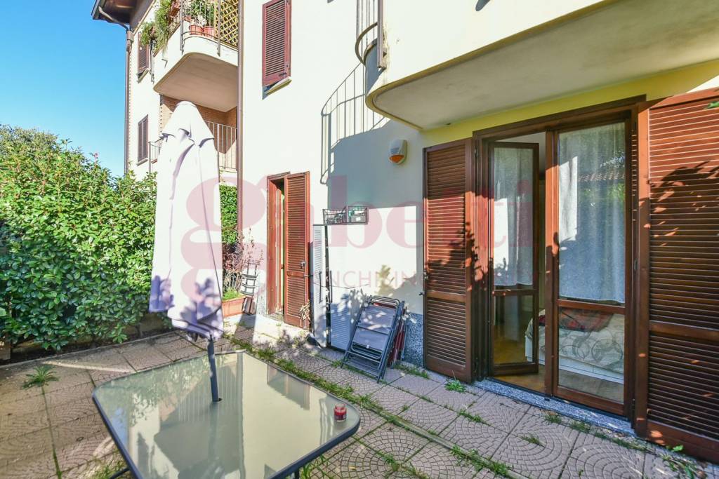 Appartamento in vendita a Carugo via Giovanni Pascoli, 16