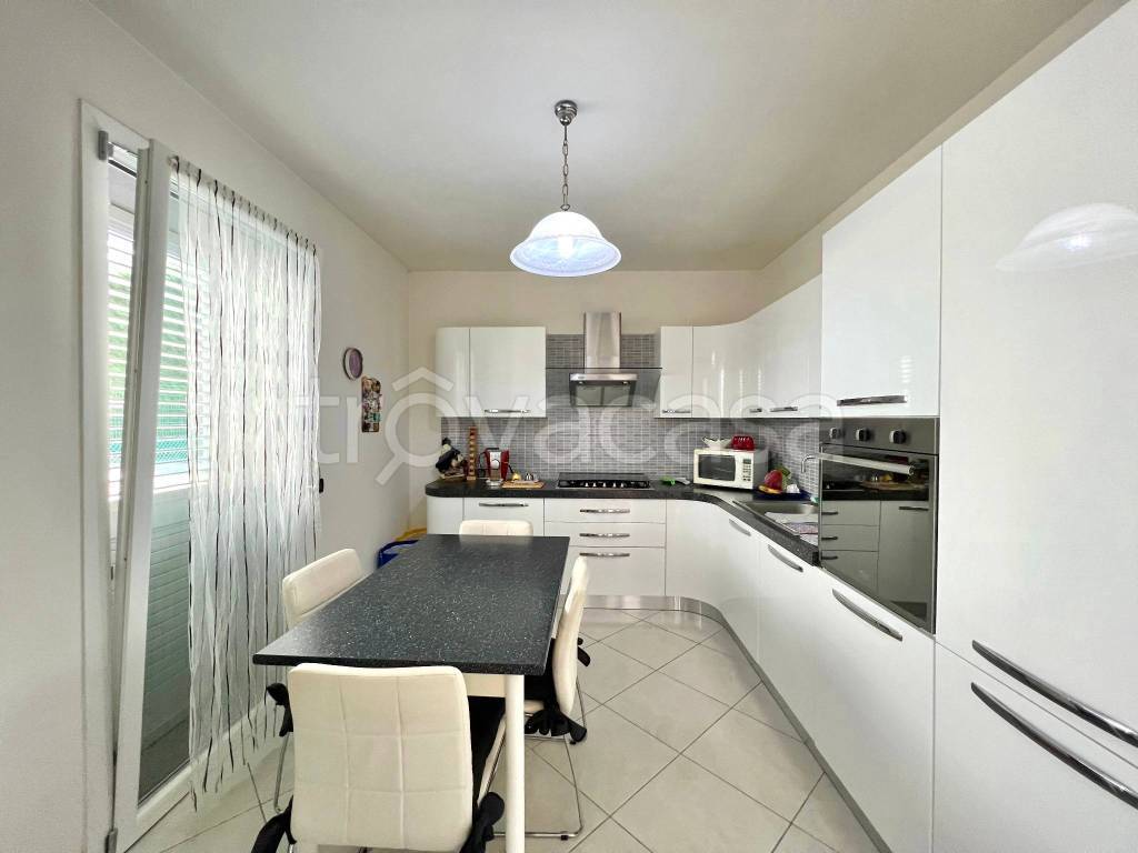 Villa a Schiera in vendita ad Argenta via Dosso Dossi, 26