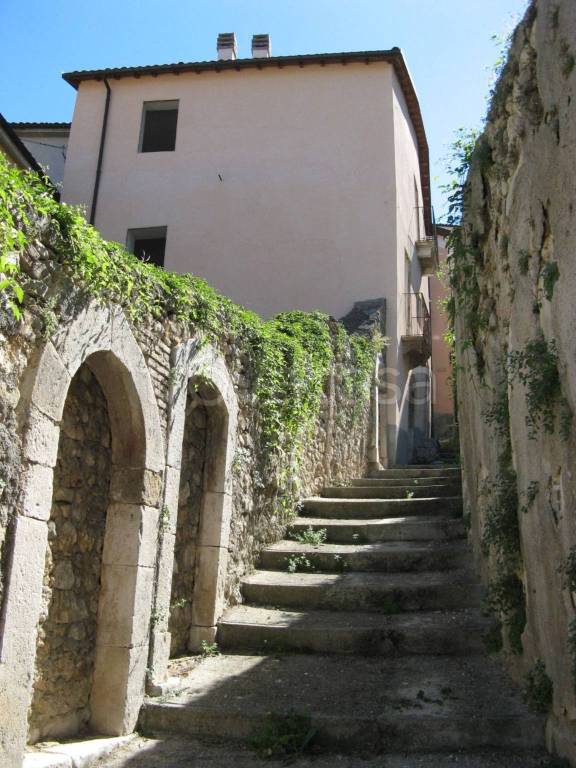 Villa in vendita a Bugnara via Castrucci
