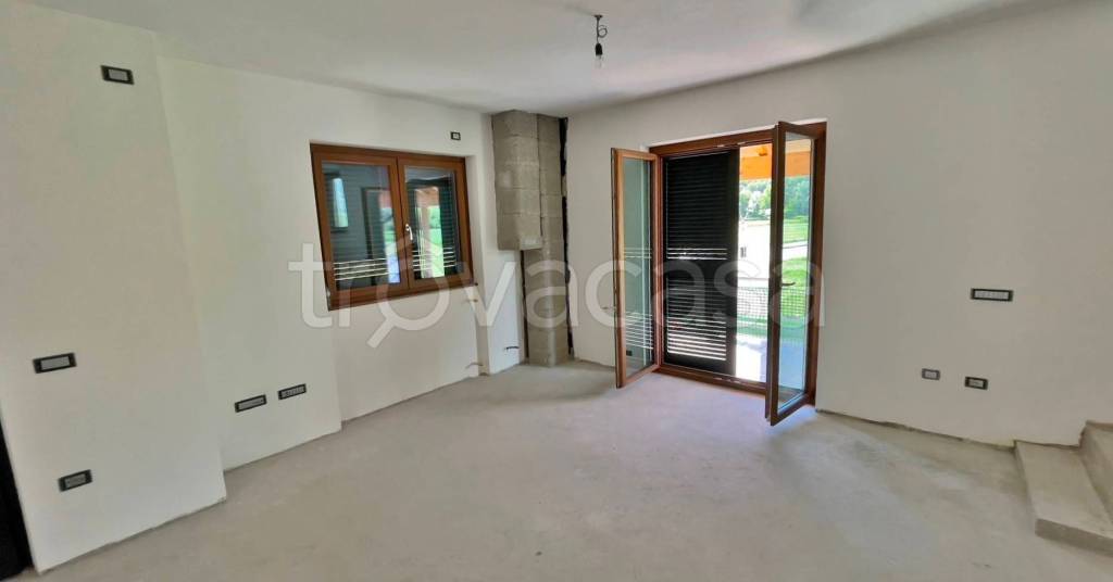 Villa in vendita a Chiuro via Adda