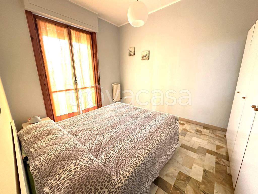Appartamento in vendita ad Albenga viale Italia