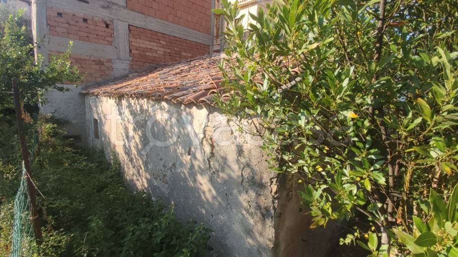 Rustico in vendita a Capo d'Orlando via Consolare Antica, 91