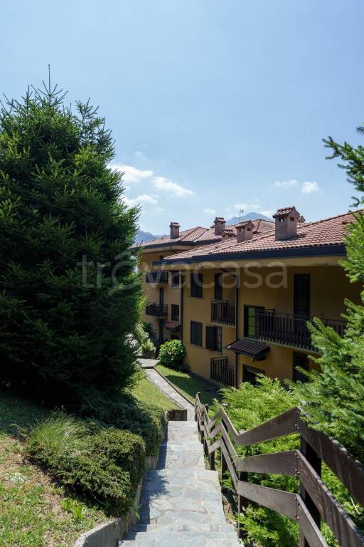 Appartamento in vendita a Barzio via per Concenedo, 28