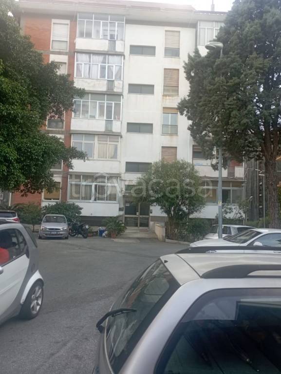 Appartamento in vendita a Reggio di Calabria viale Laboccetta