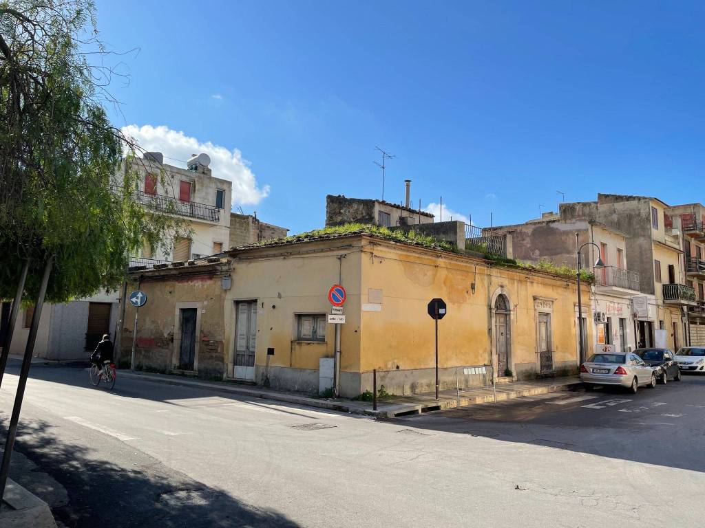 Appartamento in in vendita da privato ad Acate corso Indipendenza