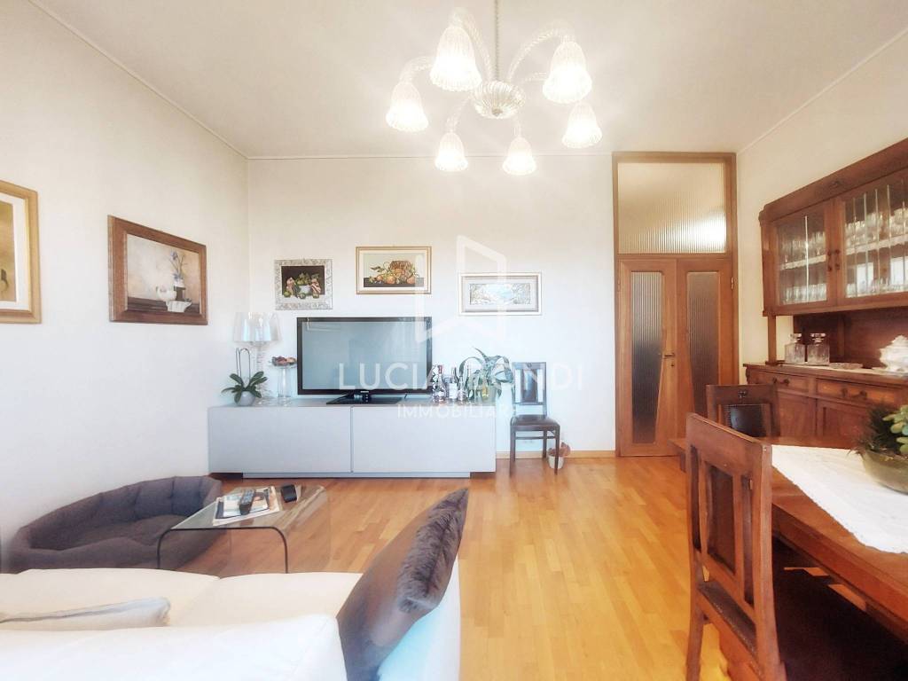 Appartamento in vendita ad Arezzo piazza Guido Monaco