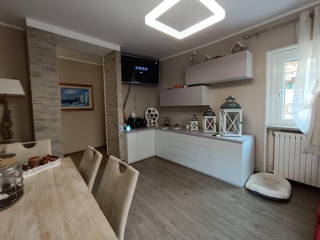 Appartamento in vendita a Baveno vicolo dell'Arco