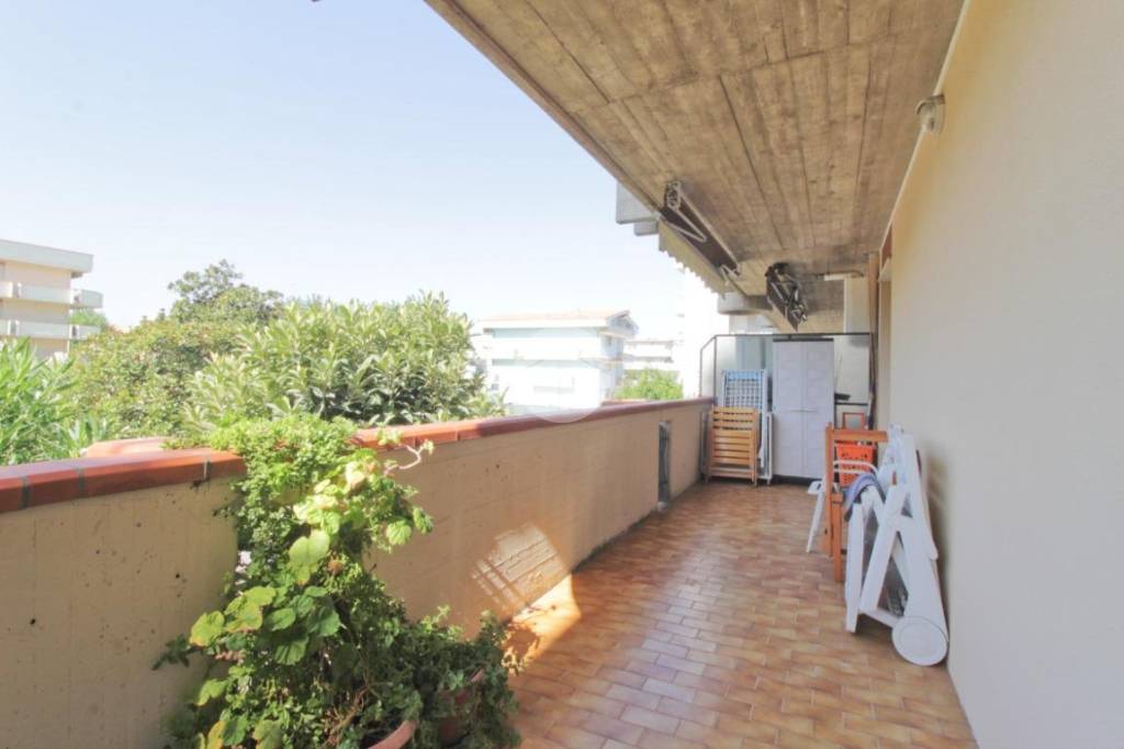 Appartamento in vendita ad Alba Adriatica via Merano, 17