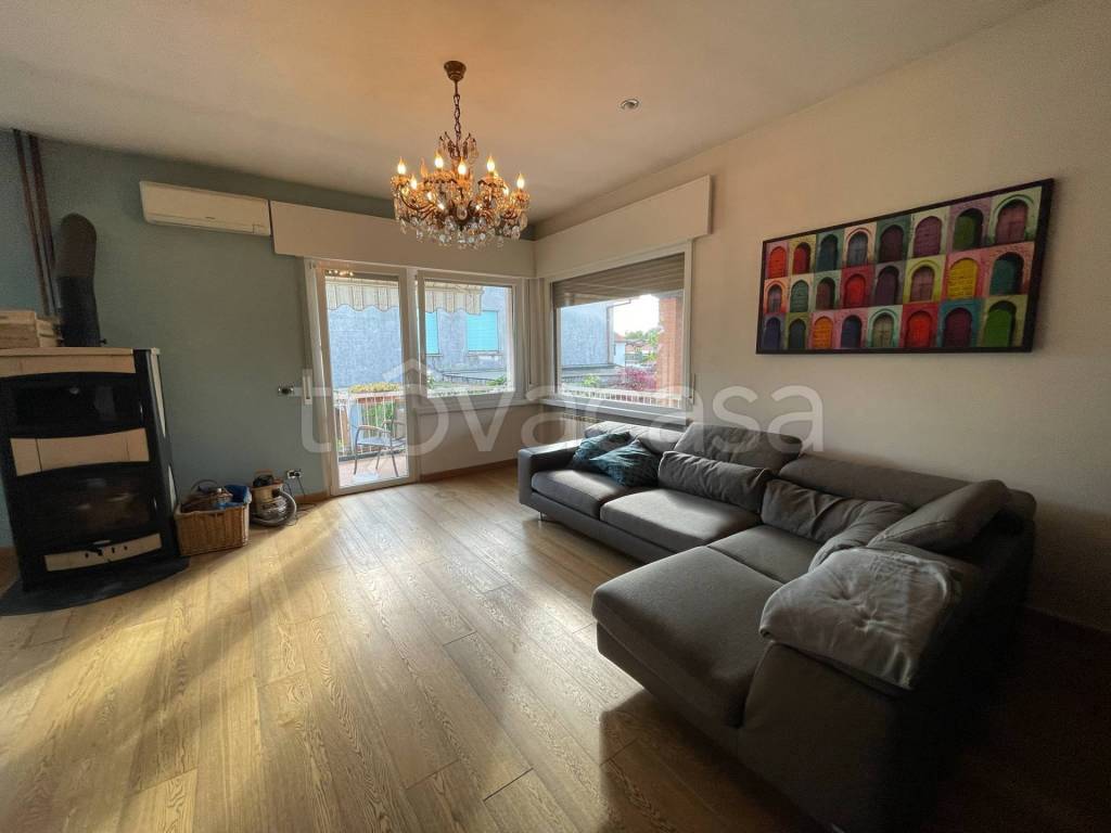 Villa in vendita a Gradisca d'Isonzo piazza unità d'italia