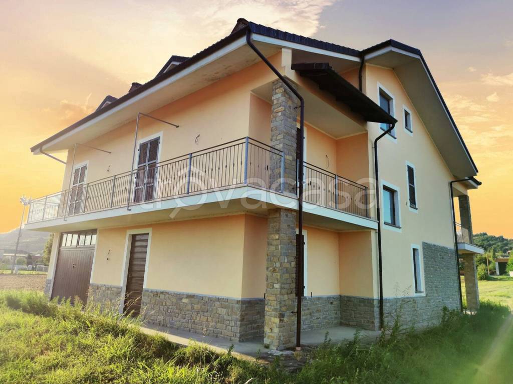 Villa Bifamiliare in vendita ad Acqui Terme corso Dante