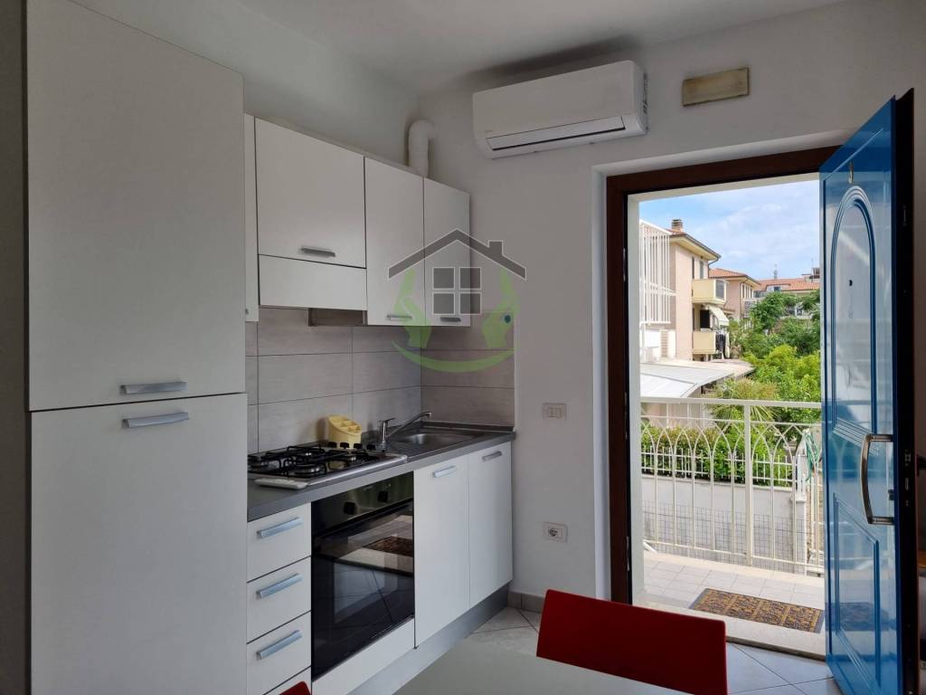 Appartamento in vendita a Fermo via del lido, 35