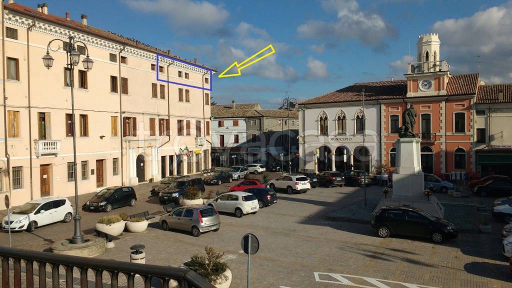 Appartamento in vendita ad Ariano nel Polesine piazza Giuseppe Garibaldi, 16